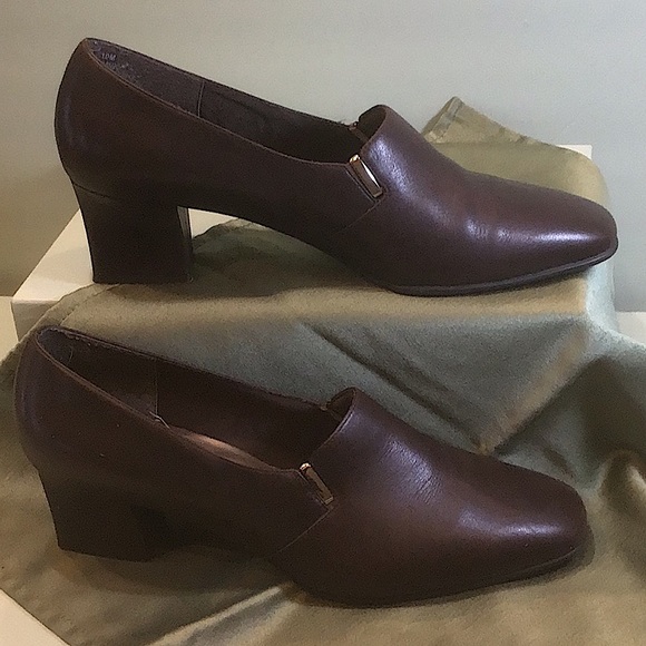 Naturalizer | Shoes | Naturalizer Chocolate Brown Pump Loafers | Poshmark